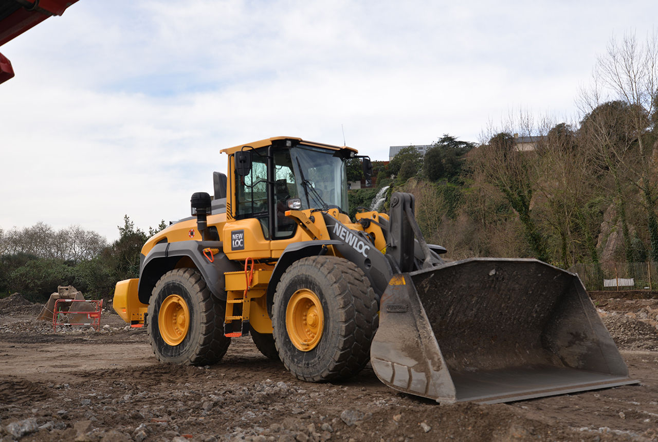3 nouvelles chargeuses articulées en location chez NEWLOC pour vos ...